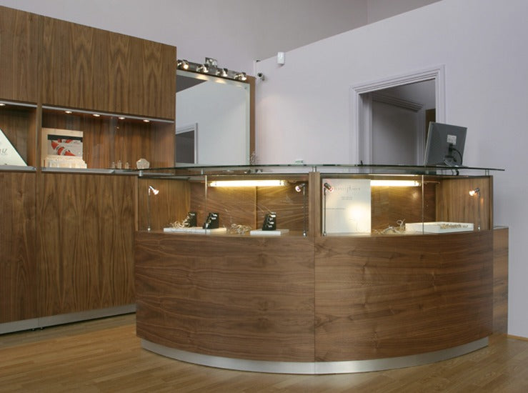 The Versatile Virtues of Glass Counters in Retail Design – Display ...