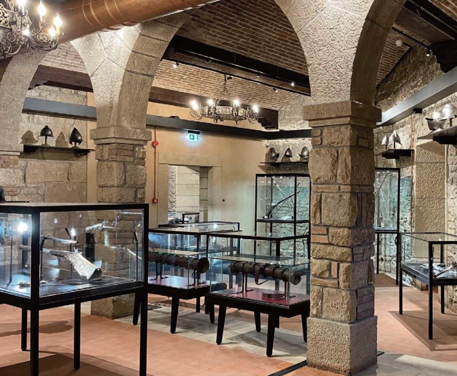 Modular & Demountable Display Cabinets: Versatility Is Best – Display ...